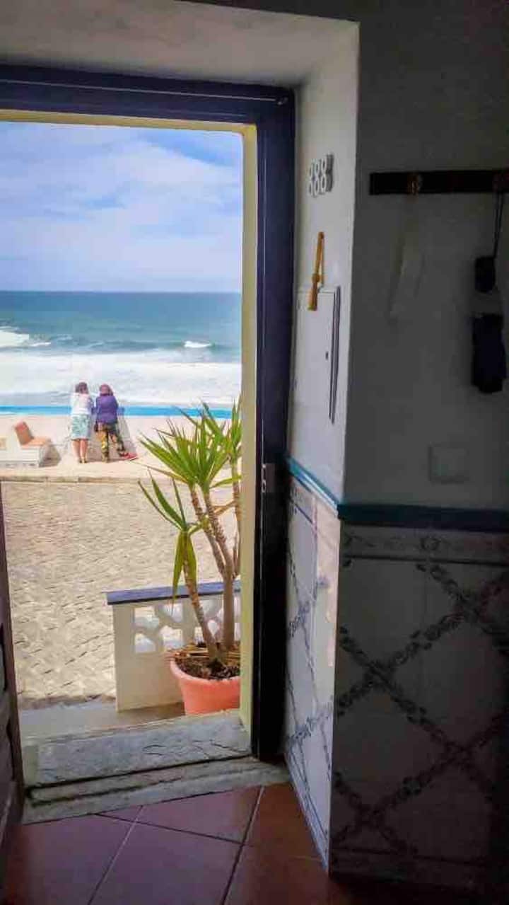 Tiny Precious Spot - Ericeira