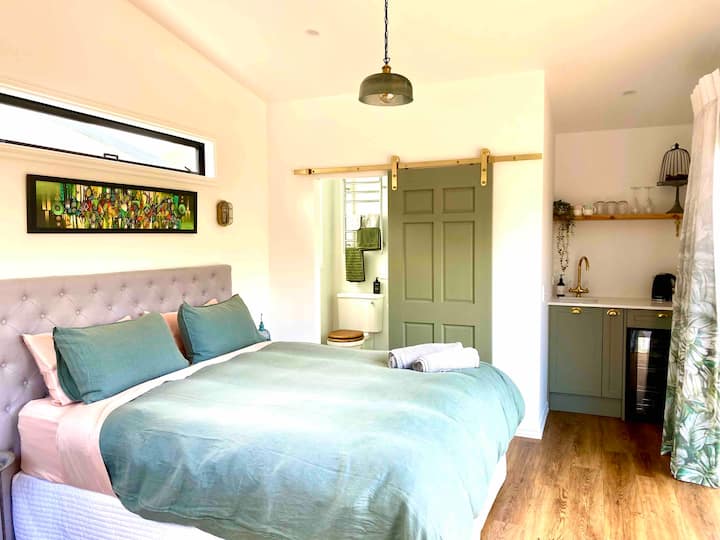 Papamoa Beach Side Guesthouse - Papamoa