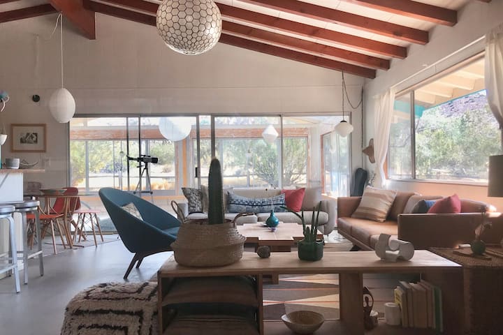 The Joshua Tree Hideaway (In Yucca Valley) - Yucca Valley, CA