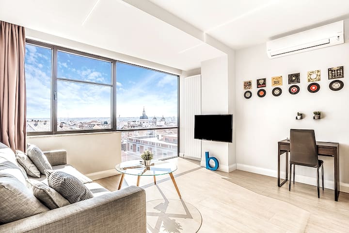Heart Of Madrid | Amazing Views / Wifi/kitchen/ac - Madrid