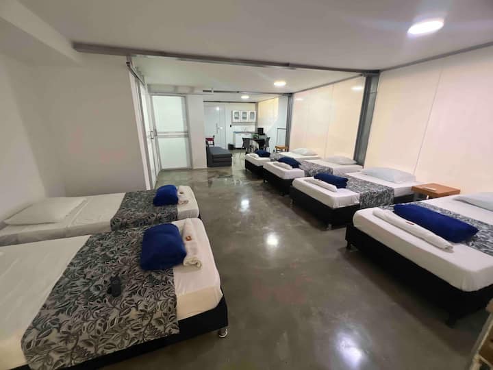 Apartamento Para Grupo Grande En Centro Comercial - Cartago - Colombia