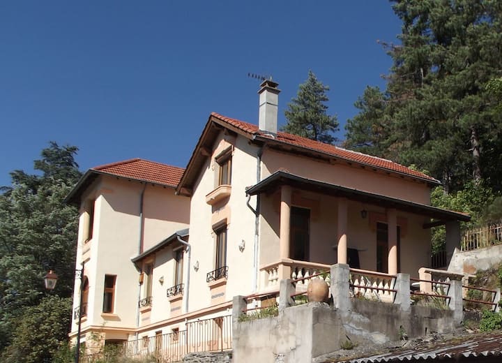 Gîte à Saint Etienne "Le Refuge Rupiscicien" - Saint-Étienne