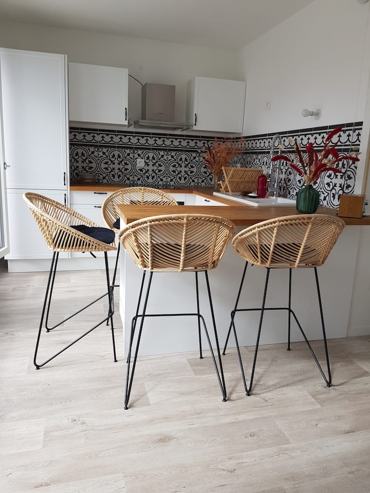 Appartement 2 Pièces Dans Résidence Calme - Aubervilliers