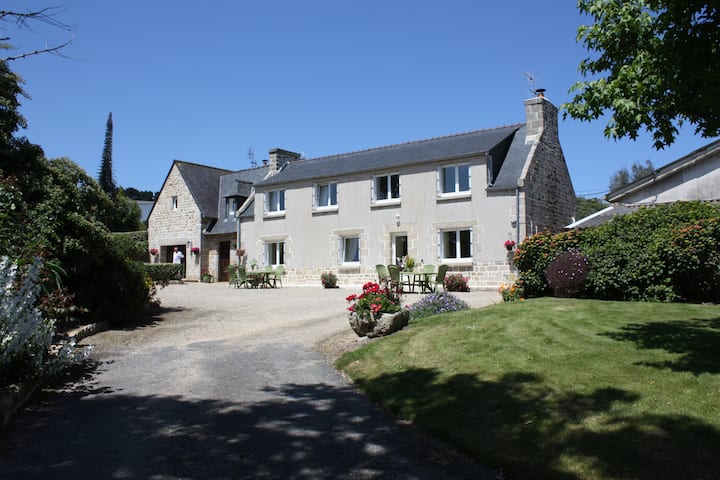 Maison En Pierre Et Jardins Entre Terre Et Mer - Saint-Pol-de-Léon