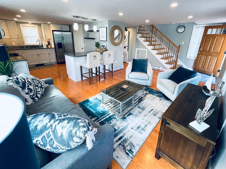 Maine Harbor Escape | Porch&bbq, Walk 2 Portsmouth - ポーツマス, NH