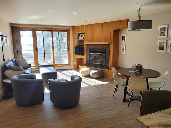 Walk To The Slopes! Remodeled , Large 1 Br Condo - Keystone, CO