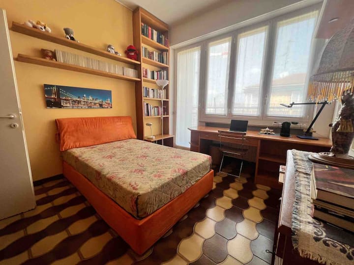 Monolocale Senza Cucina Nel Cuore Di Milano - Milano