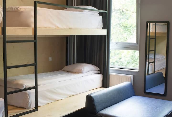 Family Quad Bunk Room - Amsterdam
