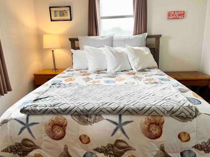 Holiday Cottages-mako Cottage - Chincoteague, VA
