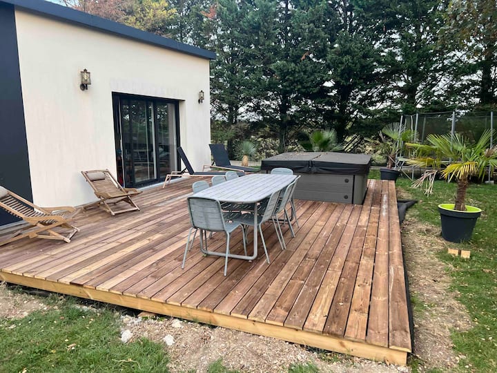 Maison Moderne Dans Un éCrin De Verdure - Saintes