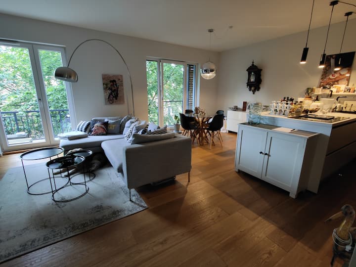 Wunderschöne Zwei Zimmer Wohnung In Hh Eimsbüttel - Hamburg