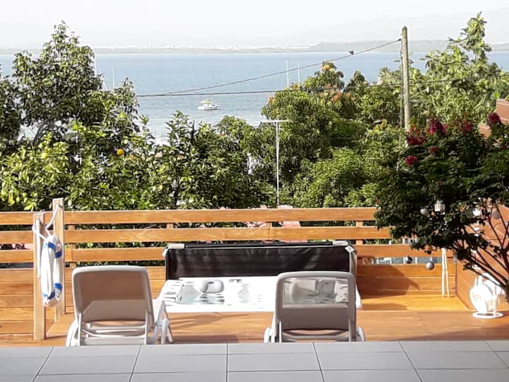 Joli F3 Cosy, Moderne, Tout Confort - Les Anses-d'Arlet