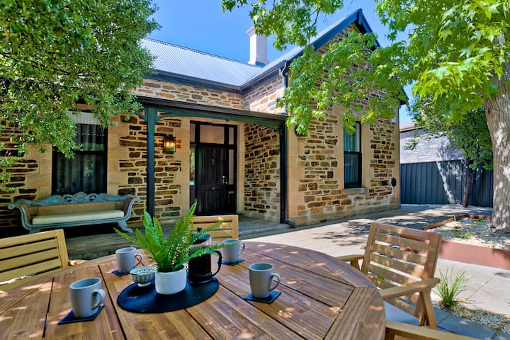 Adelaide Holiday Rentals & Homes - South Australia, Australia | Airbnb