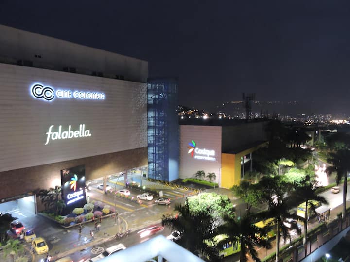 Super Apto Con Vista Al Centro Comercial Cacique. - Bucaramanga