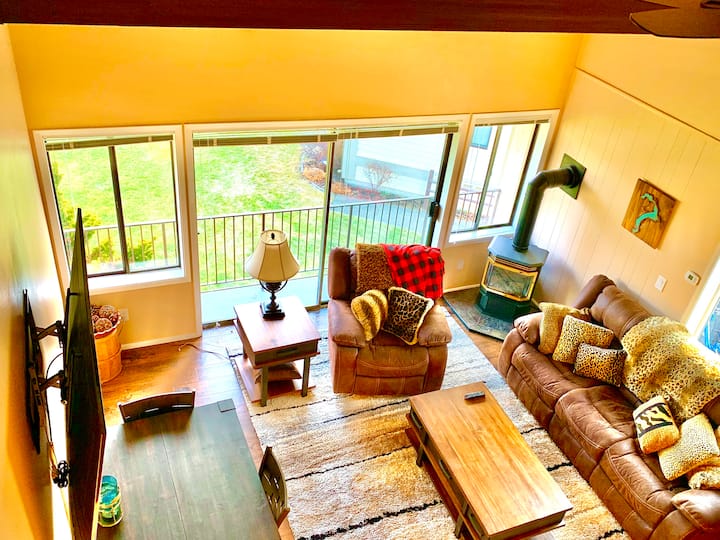 Eagle's Nest - Ski/lake Condo Near Schweitzer! - Lake Ponderay, Ponderay