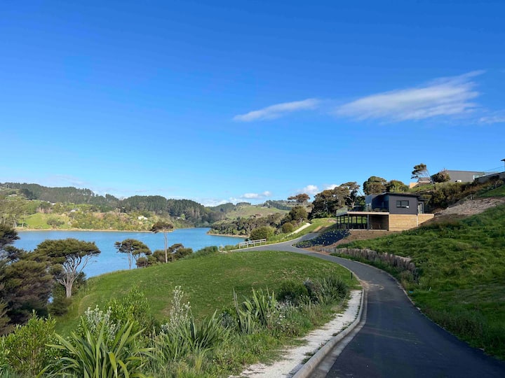 Rangitahi Paradise - Raglan