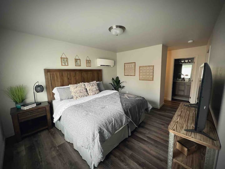 Sunrise Estates 3 Bed 2 Bath, King Bed Suite! - Oregon
