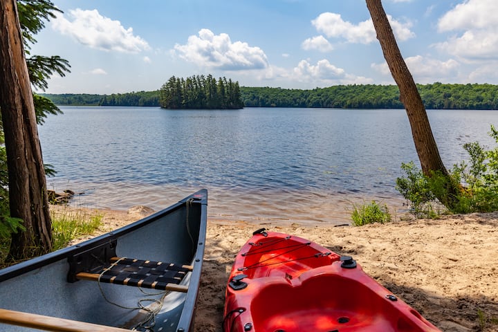 Lake Cecebe Vacation Rentals & Homes - Magnetawan, Canada | Airbnb