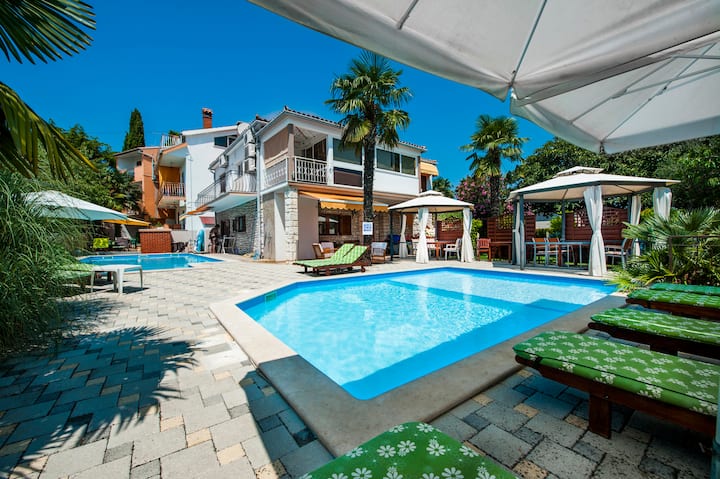 Rovinj Ground Floor 1-bedroom App With 2 Pools - Rovinj