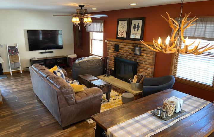 Evl Retreat-wood Burning Fireplace&walk To Village - Ellicottville, NY