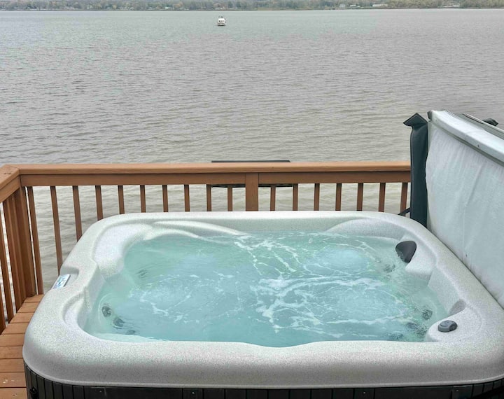 Galena Shores Boho Haven On The Water - Peoria, IL