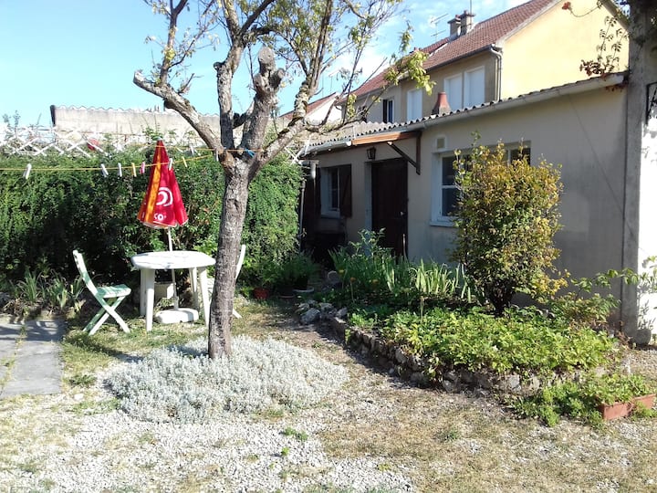 Studio Meublé Avec Jardin - Troyes