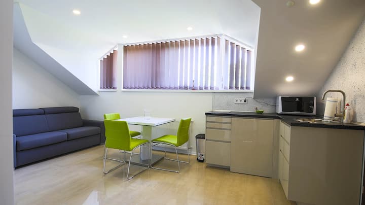 White-apartman For 4 (Wi-fi, Private Parking) - Siófok