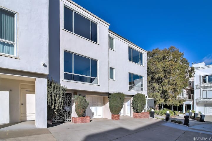Gorgeous Home With Large Golden Gate Bridge Views! - San Francisco, CA