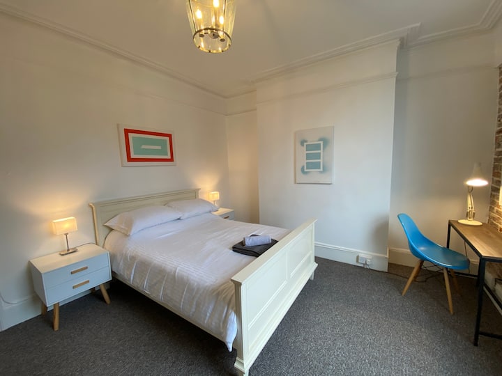 Character Apartment Near Seafront And Albert Rd - Gosport