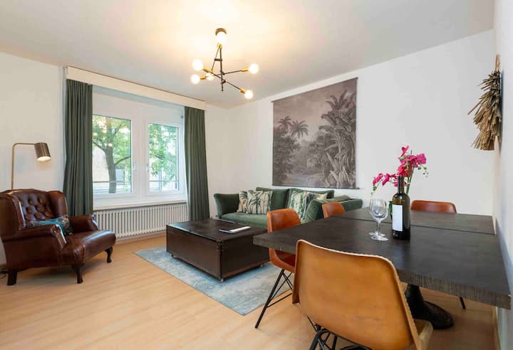 City Centre 2-br Spacious Apt Ruby - Zürich