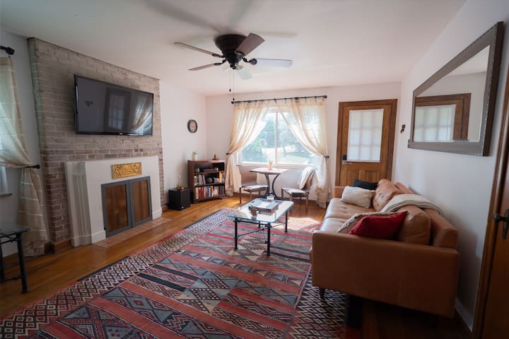 The Brickhouse | Cozy 1 Br 10 Min To Dt - Columbus, OH