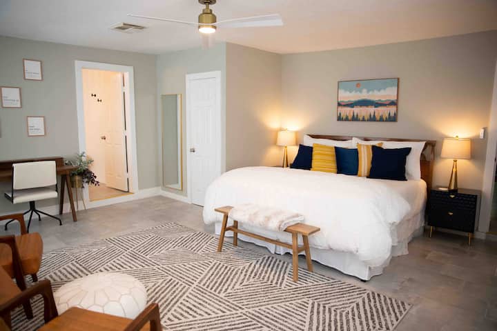 Coffee, Bbq, Tex-mex Steps Away:the Texas Trifecta - Stagecoach, TX