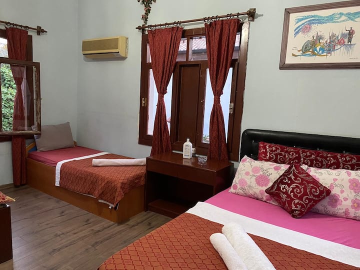 Tarihi Bir Yer... (N6) - Antalya