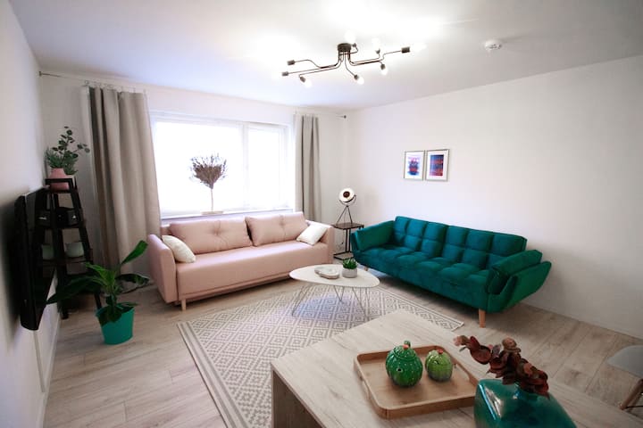 Moderne Wohnung Mit Neuem Bad Und Balkon - Dortmund