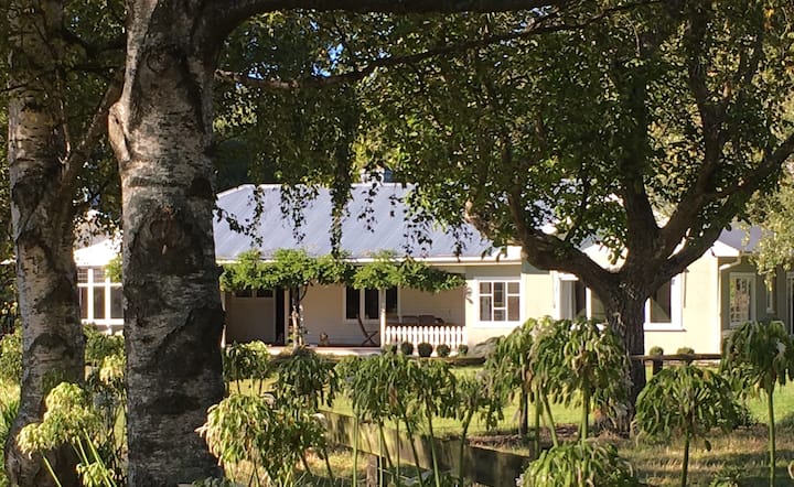 Amberley Lodge
 1 Or 2 Bedroom - Amberley