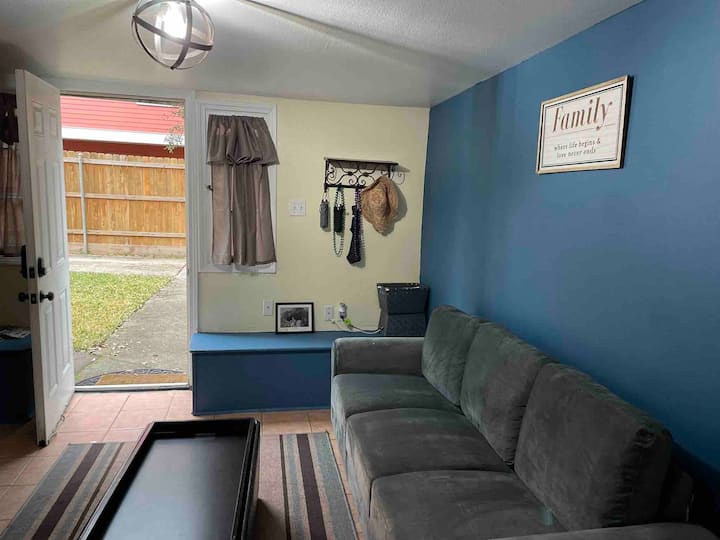 Long Term Home Away From Home - Metairie, LA