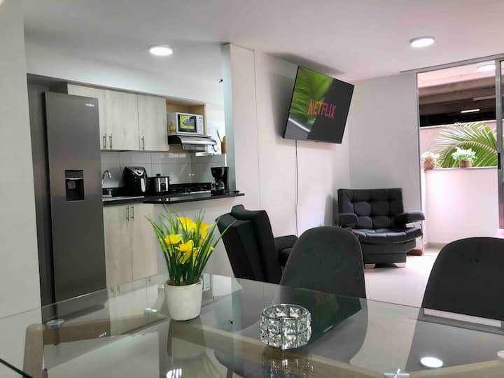 Apartamento Lujoso Medellín En Zona Turistica - Itagüi