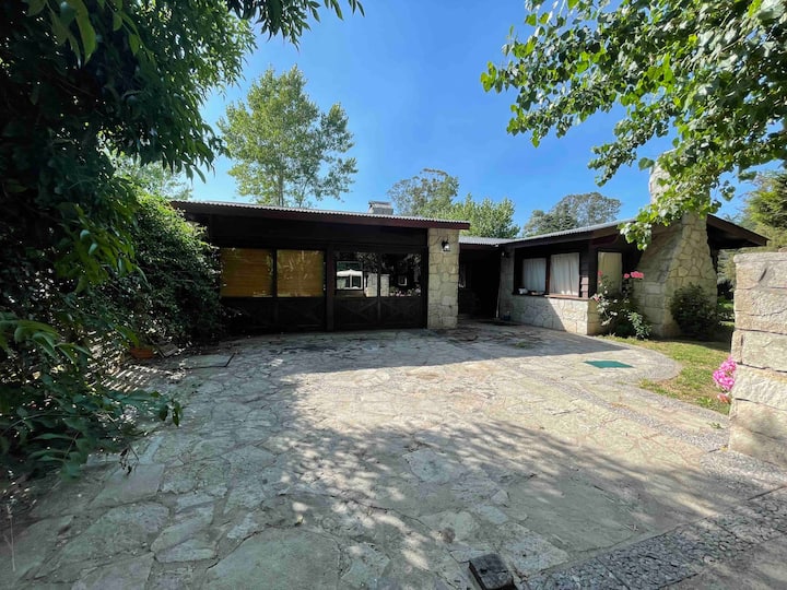 Casa “Amanecer”, P/ 12 Pers. Con Piscina - Mar del Plata