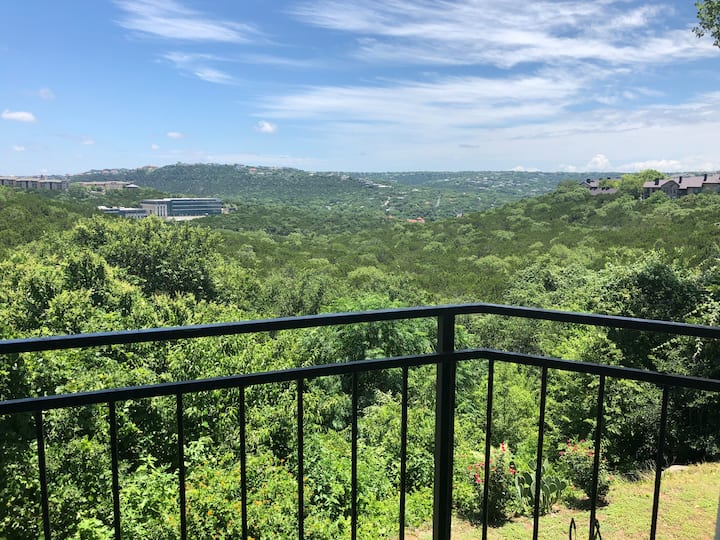 Duerme, Disfruta, Relájate En Un Lugar Completo Para Ti Mismo Con Una Vista Magnífica. - Austin