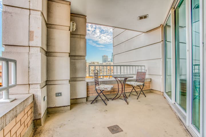 Beautiful Fully Furnished  2br/2ba, With Hot Tub - Baltimore, MD