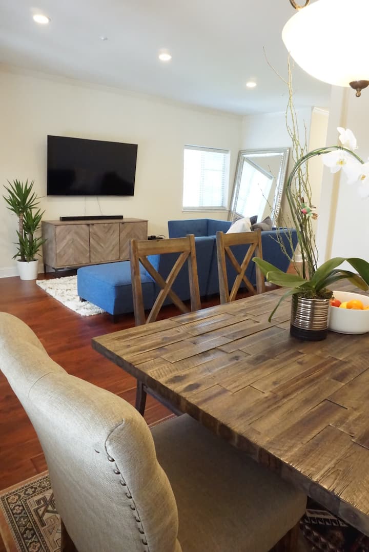 Beautiful Townhouse Downtown Sunnyvale - Mountain View, CA