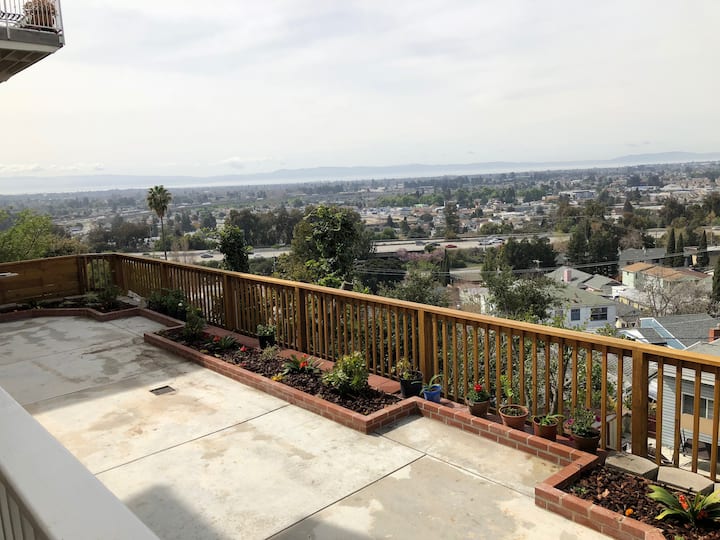 Gorgeous Loft Apt With Mesmerizing Views! - 샌리앤드로