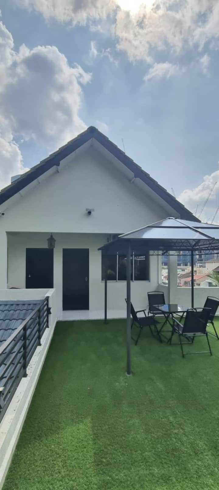 The Lodge@sixty Bukit Damansara - Kuala Lumpur