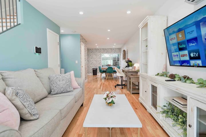 ✔ Pet Friendly ✔ Condo-style ✔ 200mbswifi ✔ W/d ✔ - Irvine, CA