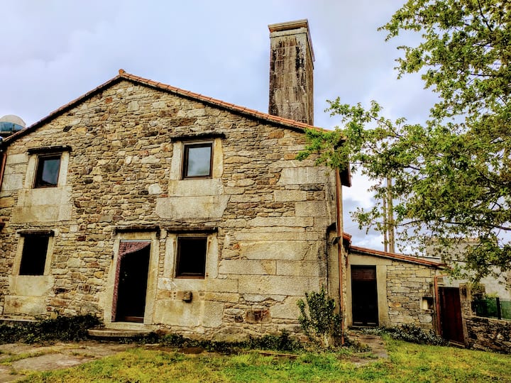 Stone House With Garden - Vimianzo