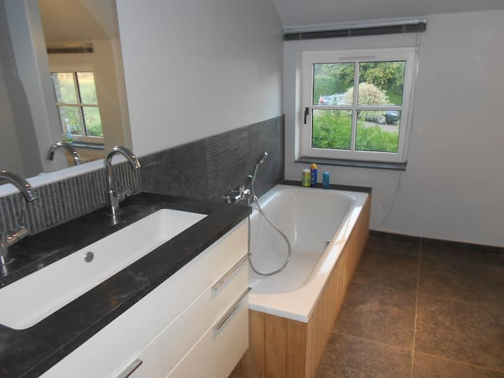 Studio (Sdb Et Cuisine) à 5 Min De L'autoroute - Arlon