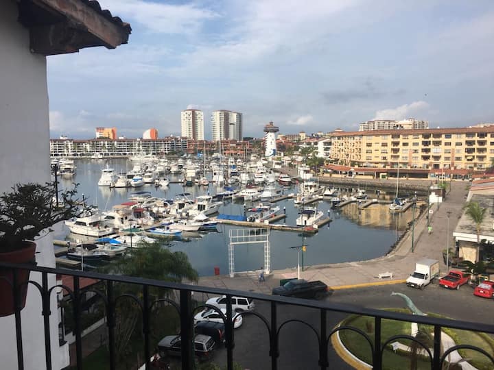 Great Petnhouse In Marina Vallarta!!! - Puerto Vallarta