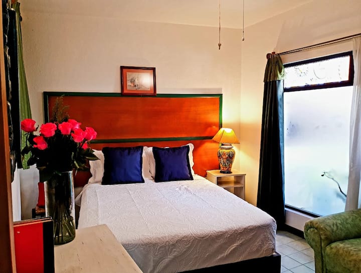 Habitación 6 Adultos, Céntrico, Limpio, Los Soles - San Miguel de Allende