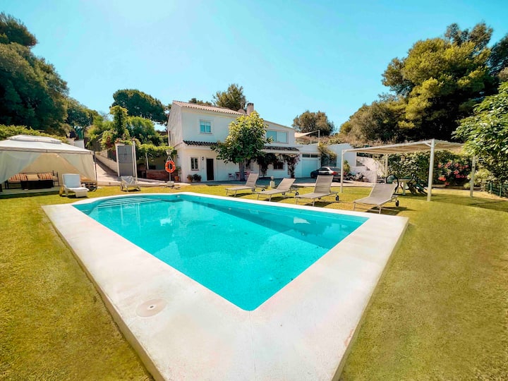 Bonita Villa 5 Habitaciones A 1km De Puerto Banús - Marbella