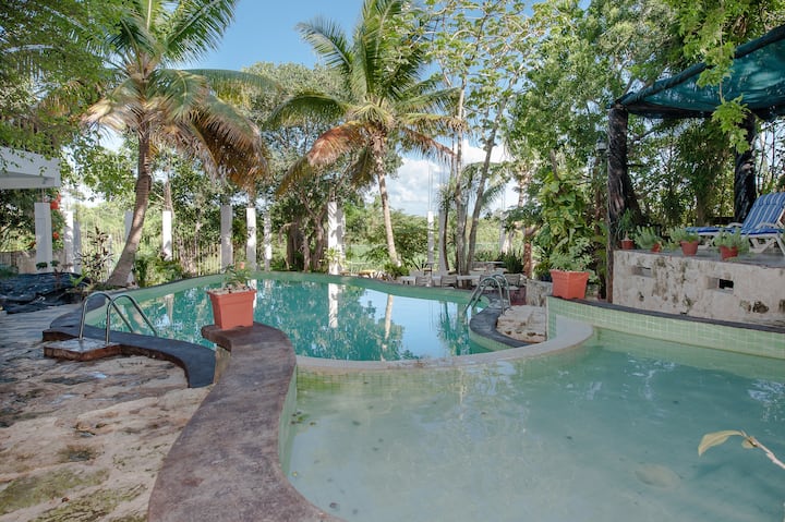 Private Villa - Pool - Walk Beach - Free Breakfast - Playa del Carmen